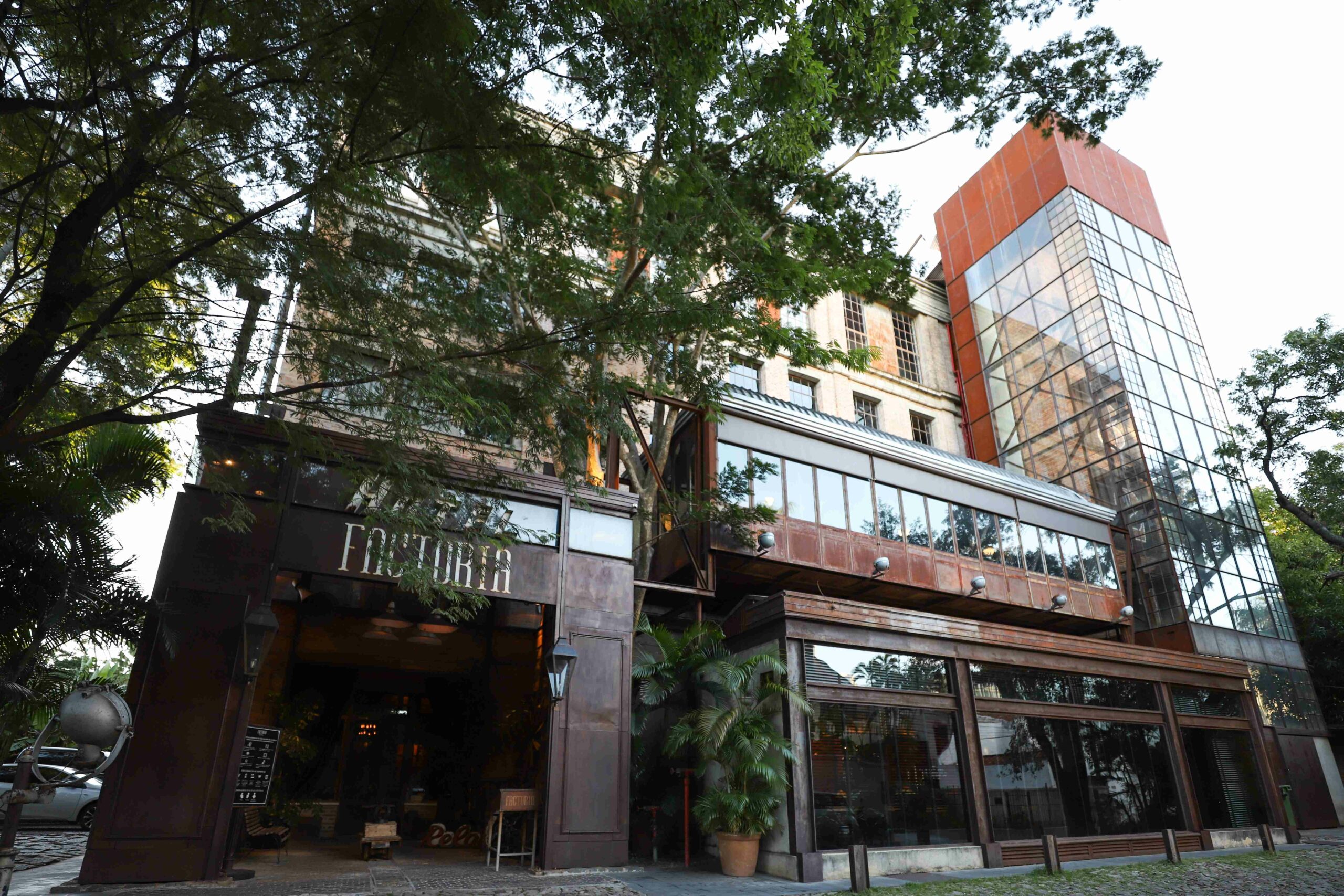 Factoria Hotel
